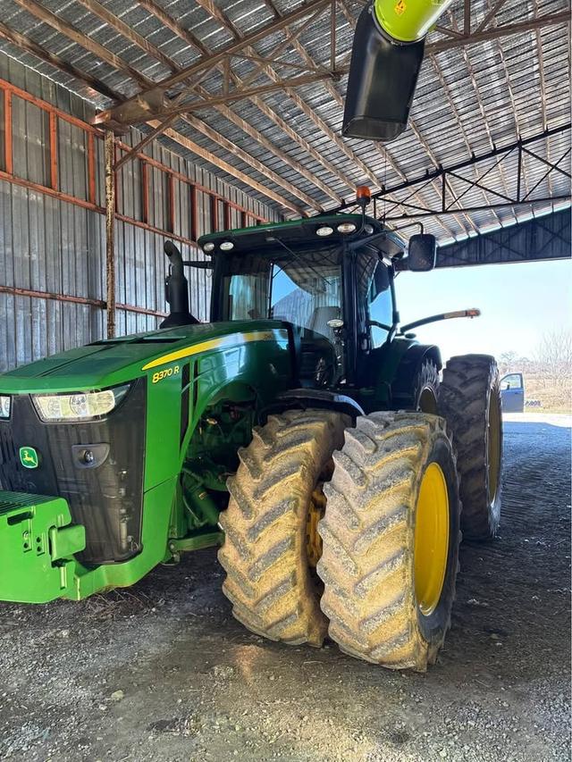 2017 John Deere 8370R Equipment Details | Tractor Tuesday